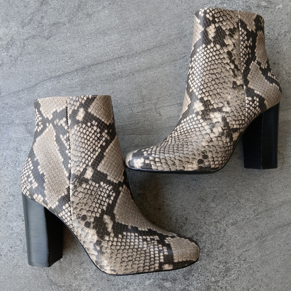 Steve Madden | Shoes | Nib Steve Madden Pixie Snake Skin Midi Boots ...
